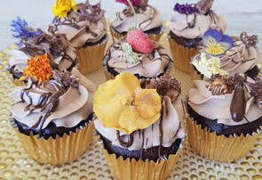 Sweet Little Vintage Cakes Darwin, NT. Australia | Sweet Little Vintage ...