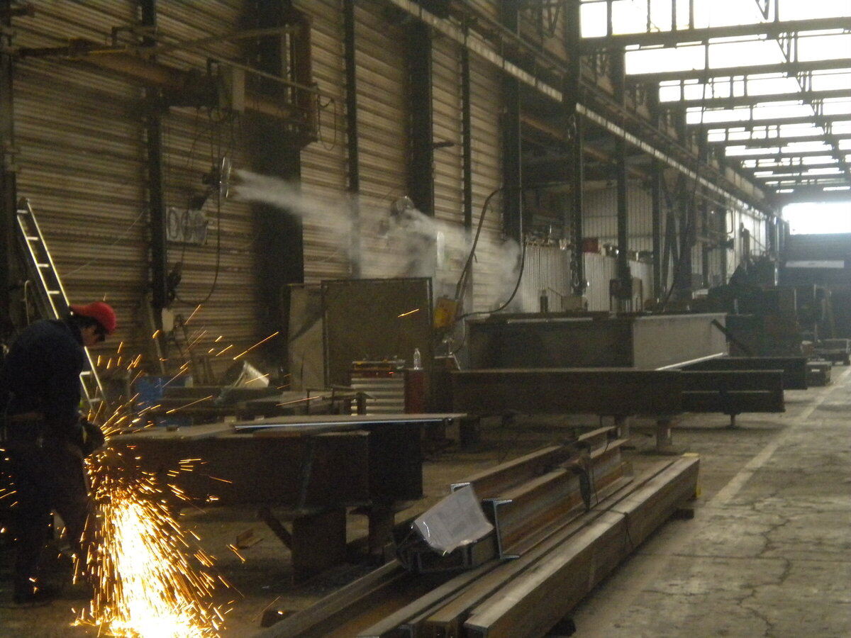 High pressure misting systems and fans for large workspaces | CoolMist