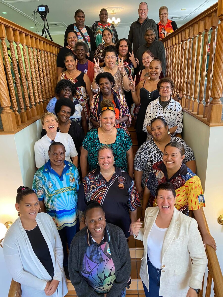 Delivering trauma training to frontline First Nations domestic and ...