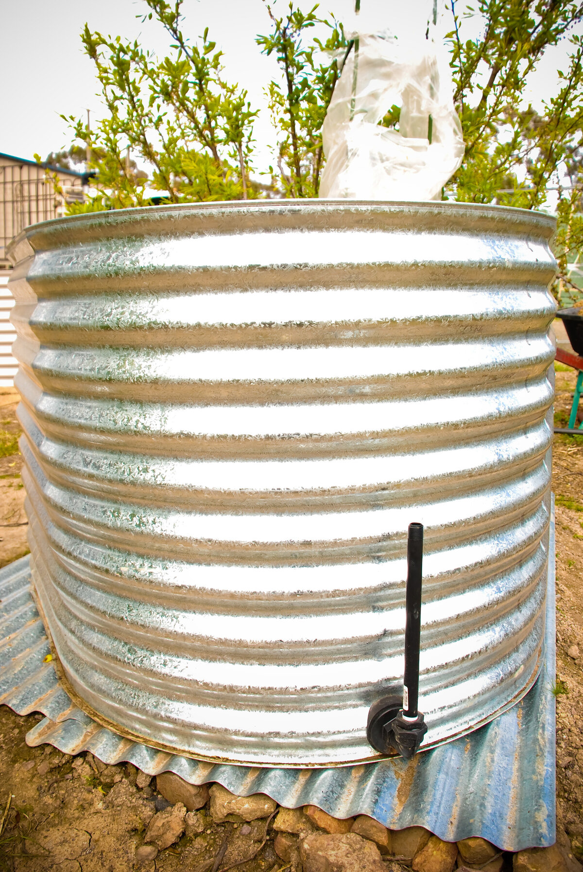 Rural Tanks and Garden Beds | Rural Tanks and Garden Beds